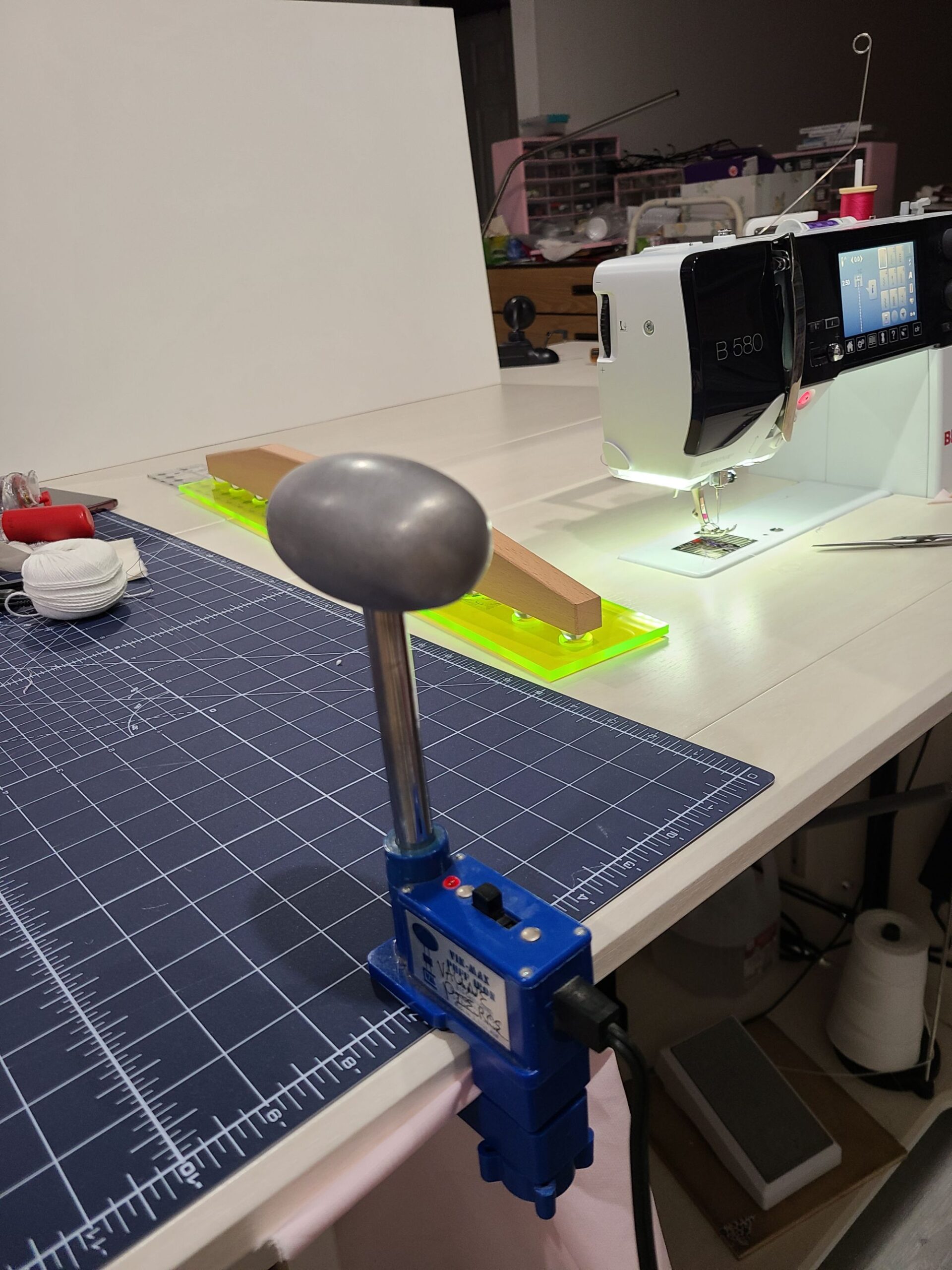 Ode to the Puff Iron - Vaune.com